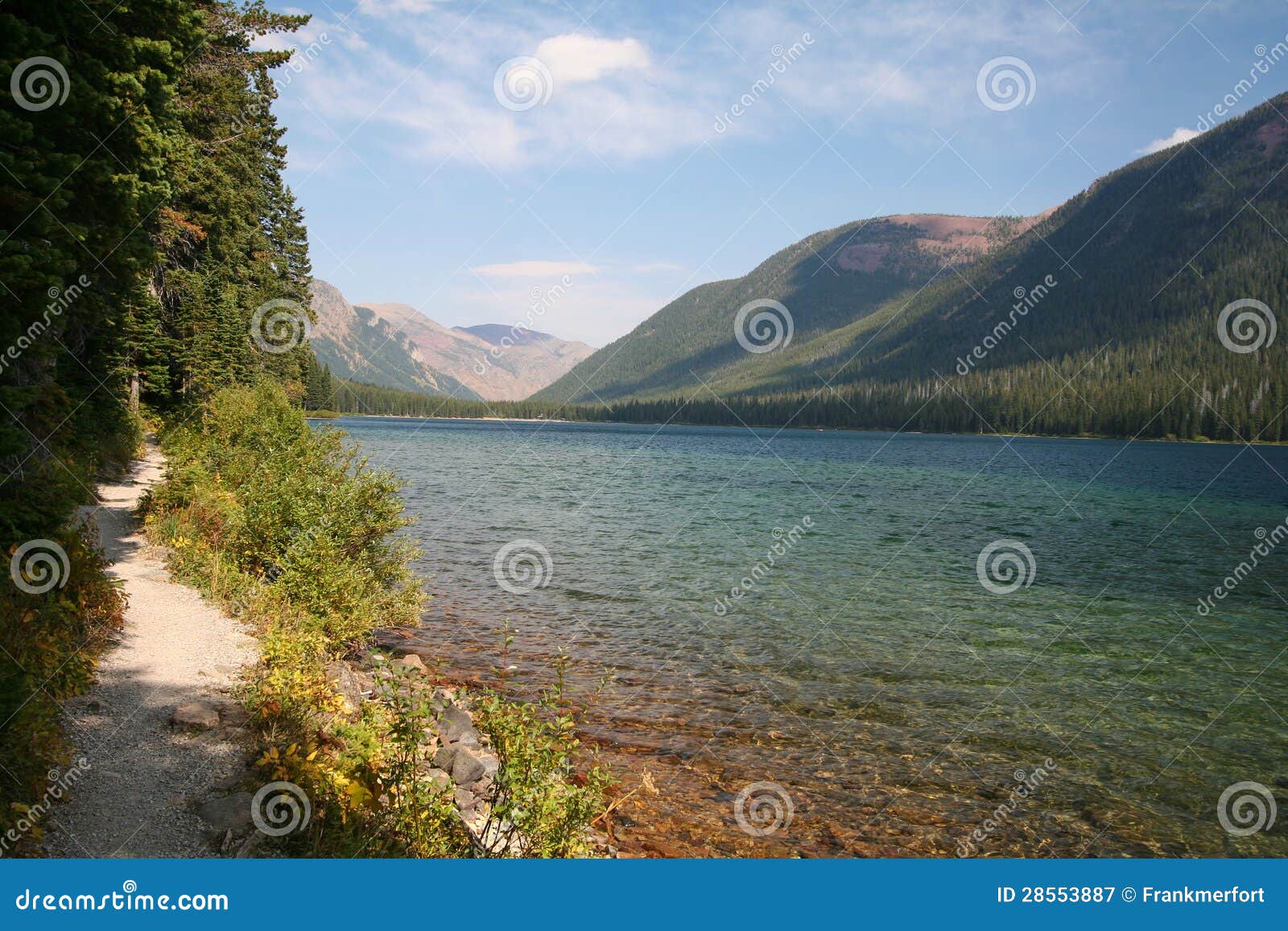 Chemin Sans Compter Que Le Lac Cameron Image stock - Image du cameron ...