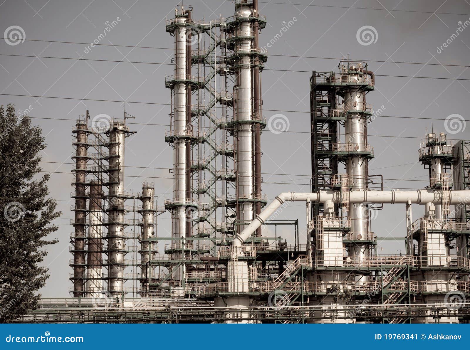 Chemisch Product & Olieplant Stock Afbeelding - Image of industrieel ...