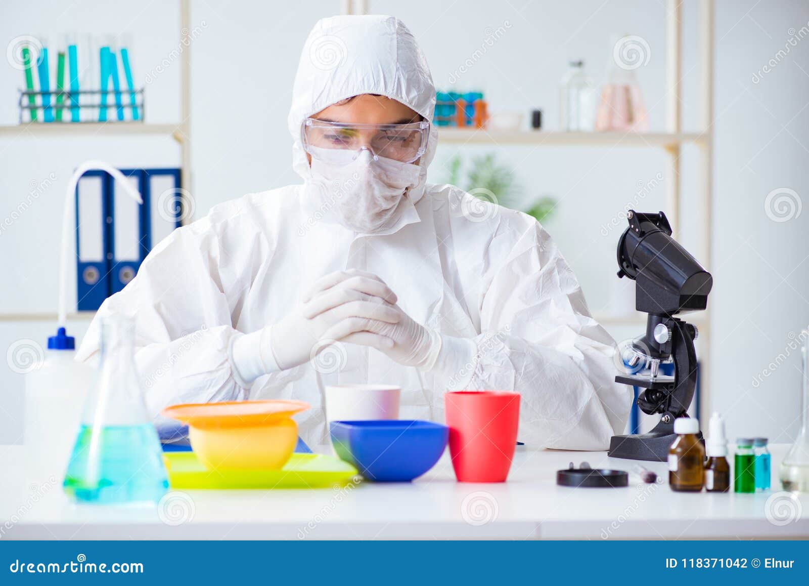 The Chemist Checking and Testing Plastic Dishes Stock Photo - Image of ...