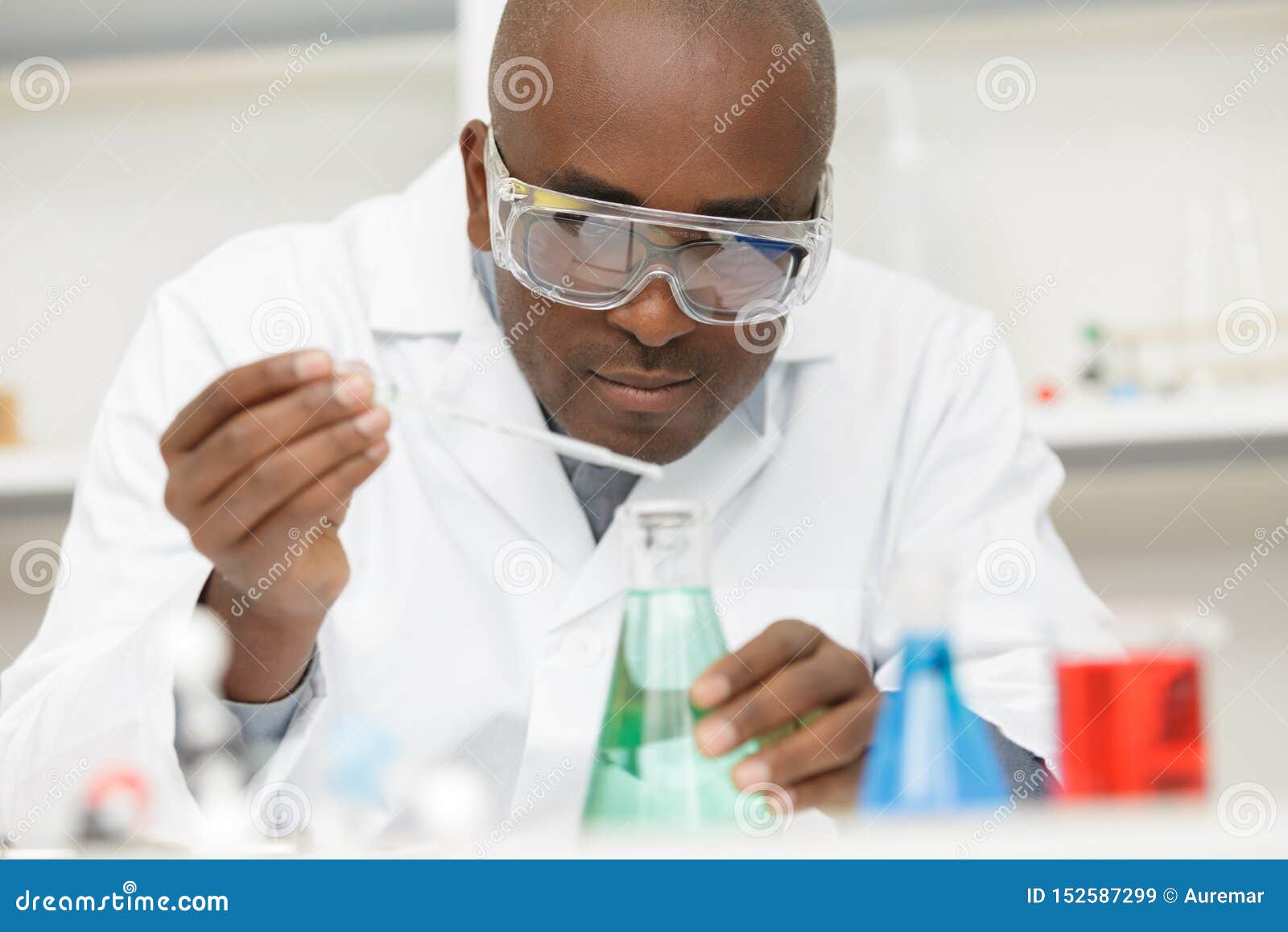 Chemist Man Use Micro Pipette Stock Image - Image of learning, doctor ...