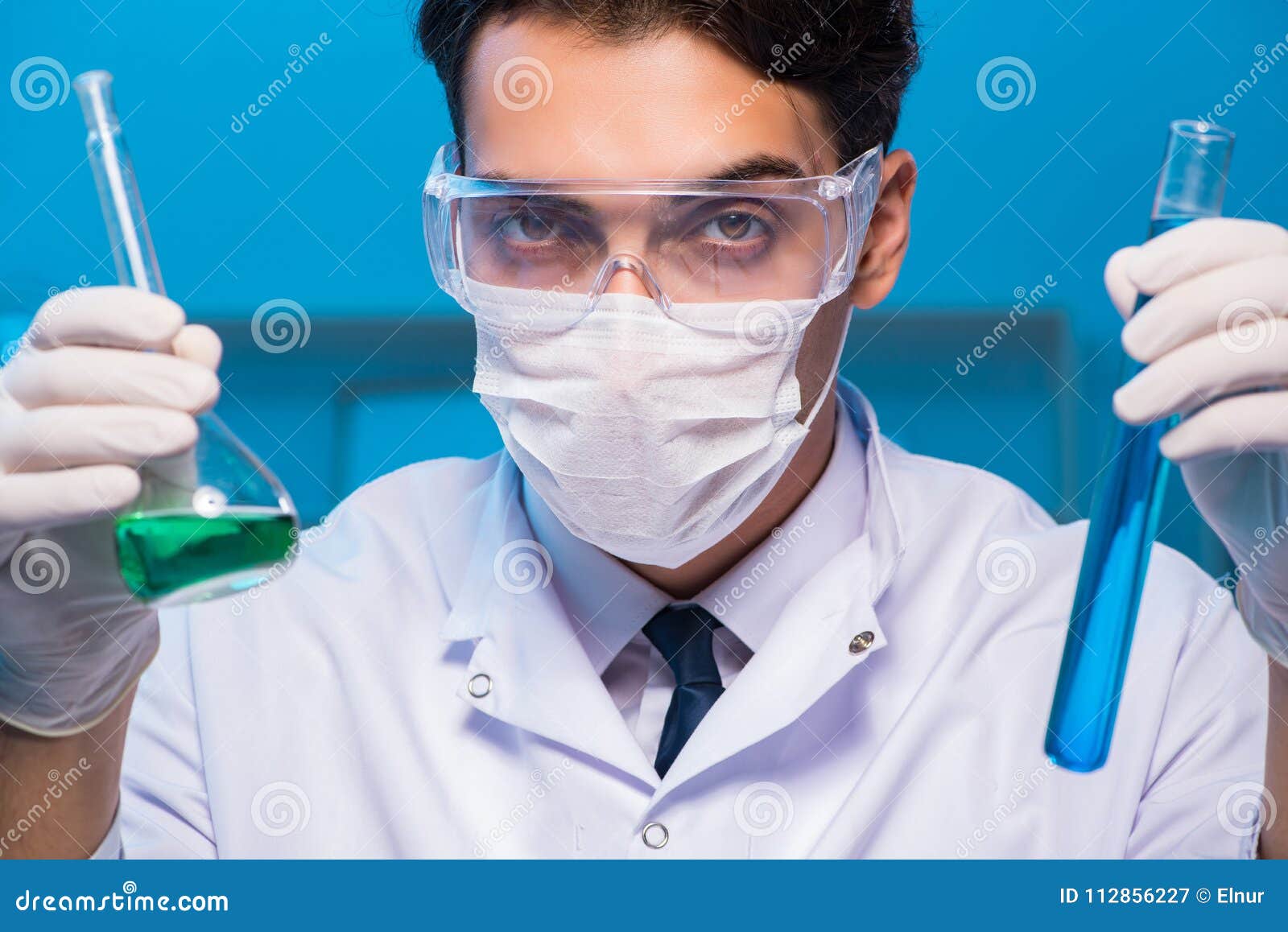 The Chemistry Assistant Working in the Chemical Lab Stock Image - Image ...