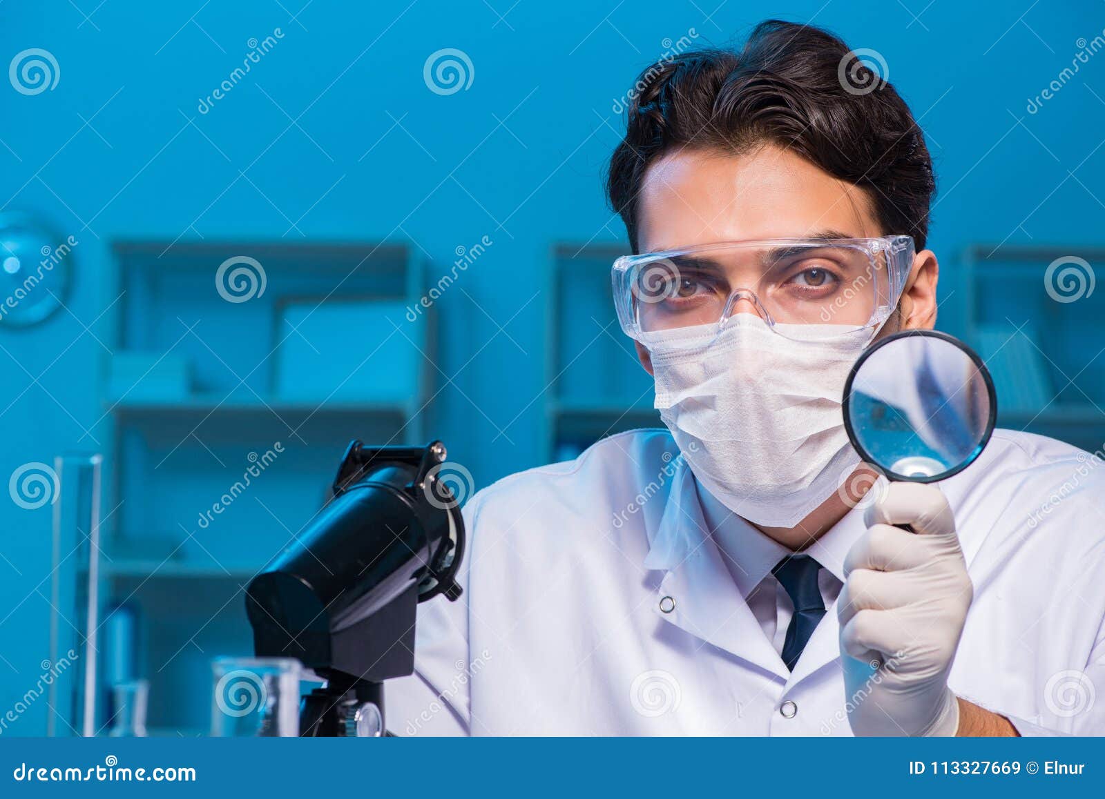 The Chemistry Assistant Working in the Chemical Lab Stock Image - Image ...
