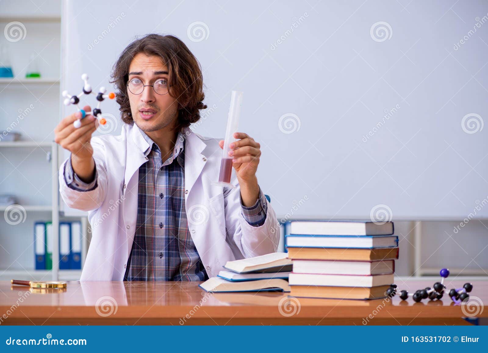 Chemistry Lecturer during Lecture in College Stock Photo - Image of ...