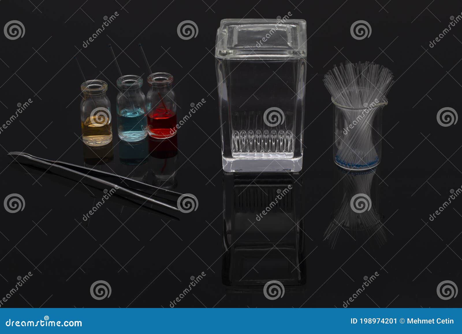 Chemistry Of Thin Layer Chromatography With Plate, Solvent And Samples ...