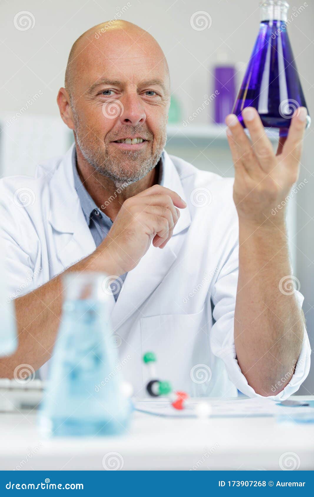 Chemistry Worker in Laboratory Stock Photo - Image of biotechnology ...