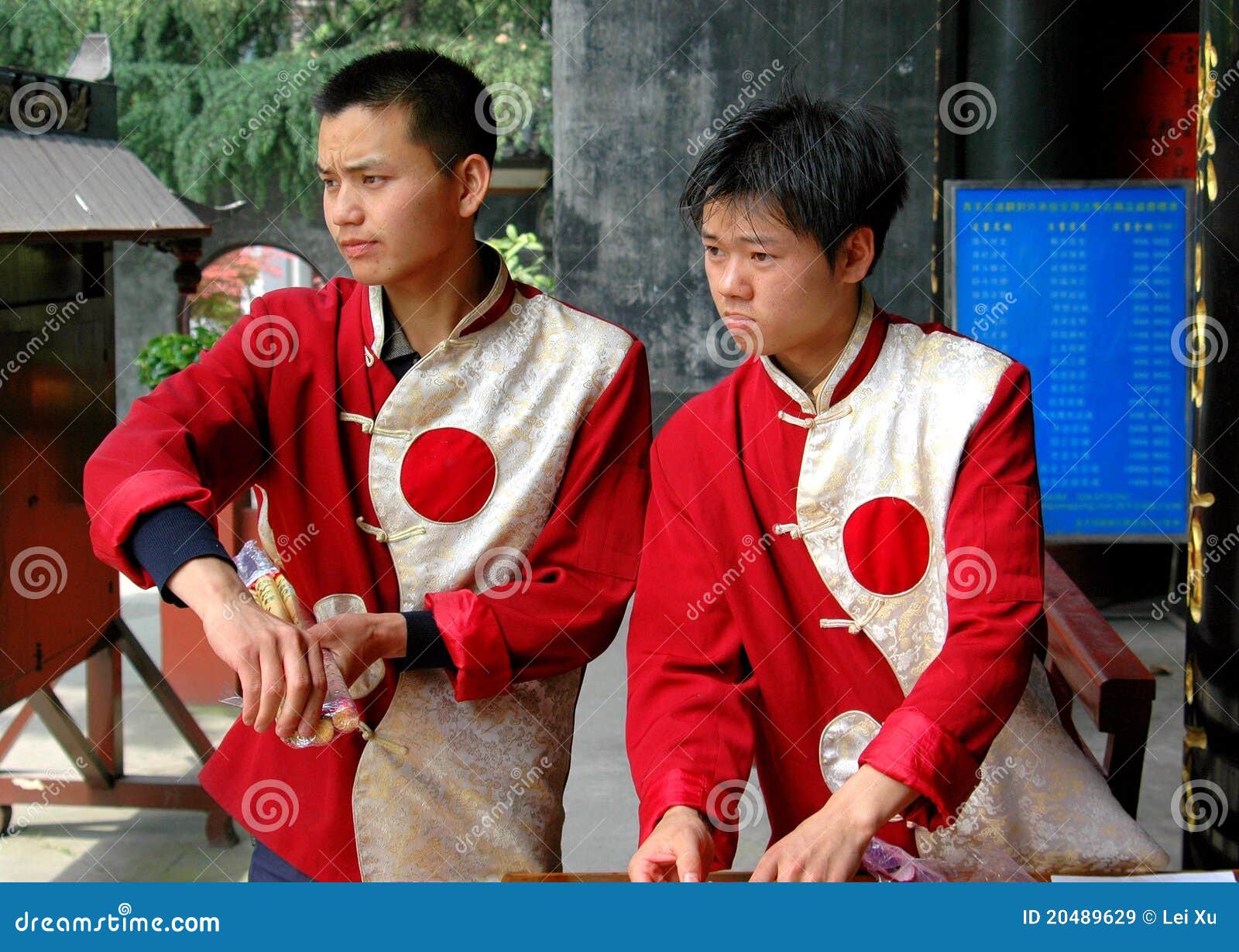Chengdu, China: Qingyang Palace Workers Editorial Stock Image - Image ...