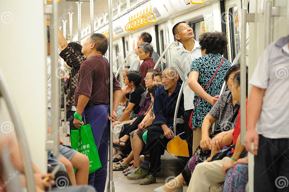Chengdu metro line 2 editorial photo. Image of commuting - 26488036