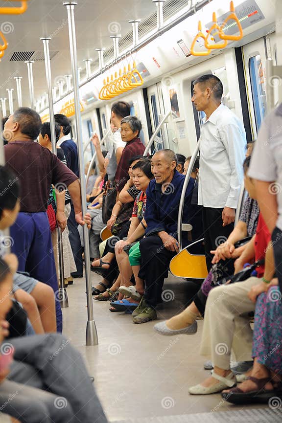 Chengdu metro line 2 editorial image. Image of hurry - 26542705