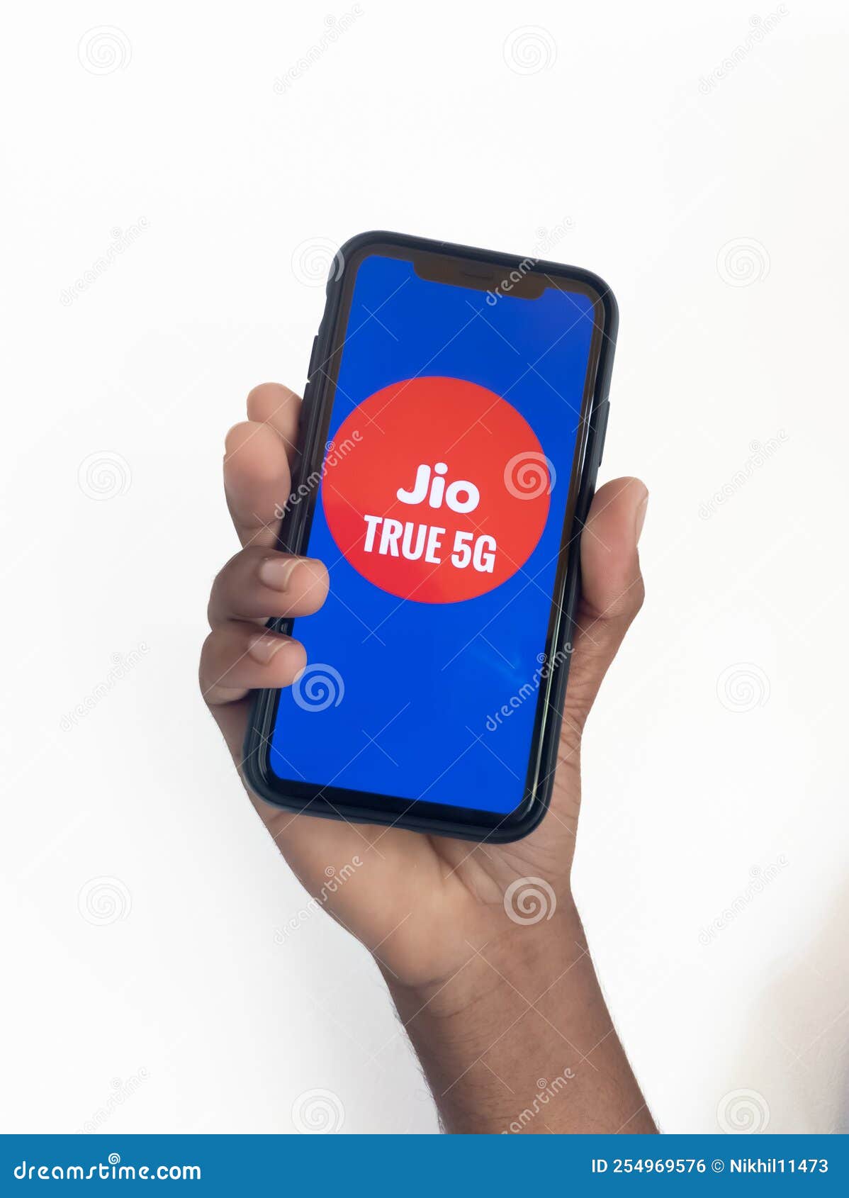 Chennai, India, August 2022 :Selective Focus of Holding Mobile and ... Chennai, India, August 2022 :Selective Focus of Holding Mobile and ...