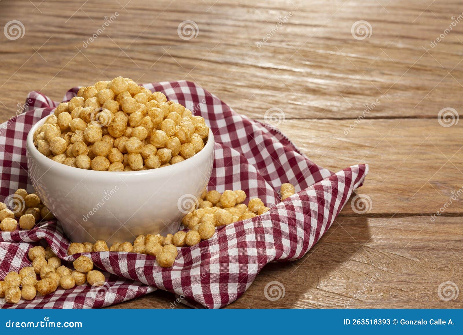 Chenopodium Quinoa - Caramelized Organic Quinoa Pop Seeds Stock Image ...