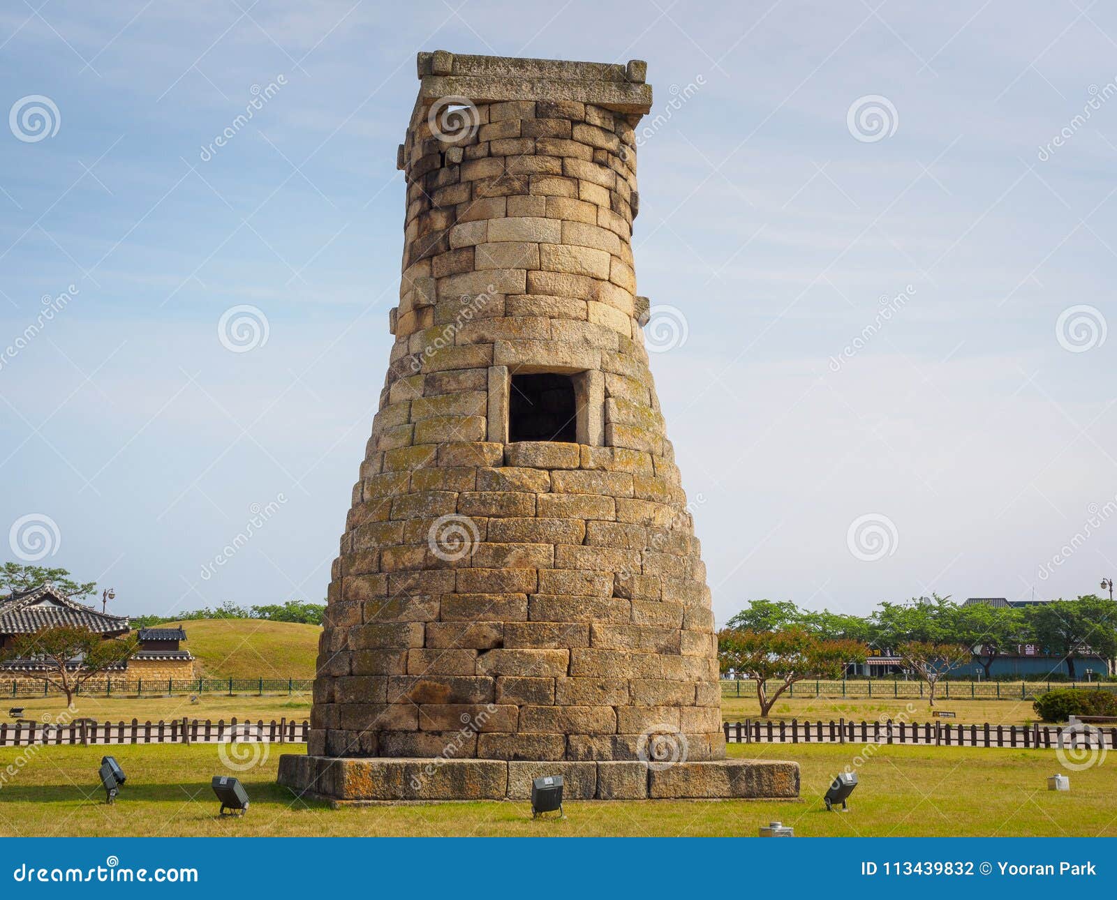 Cheomseongdae Observatory in Gyeongju Stock Photo - Image of heritage ...