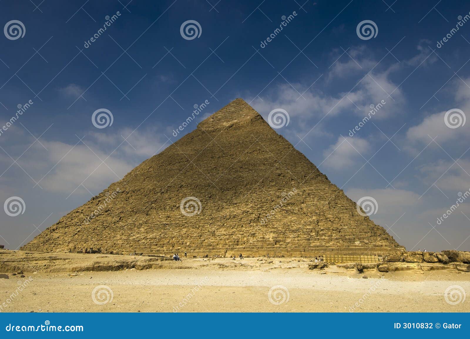 The Cheops pyramid of Giza stock photo. Image of landmark - 3010832