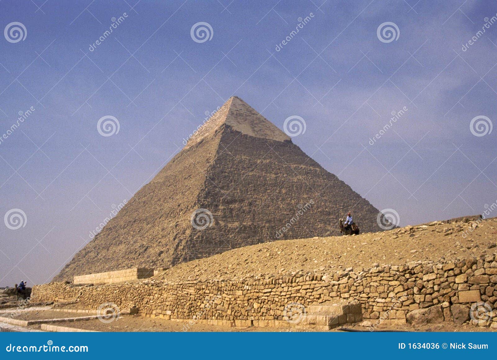 Cheops Pyramid Near Cairo, Egypt A025 Stock Photo - Image of cheops ...