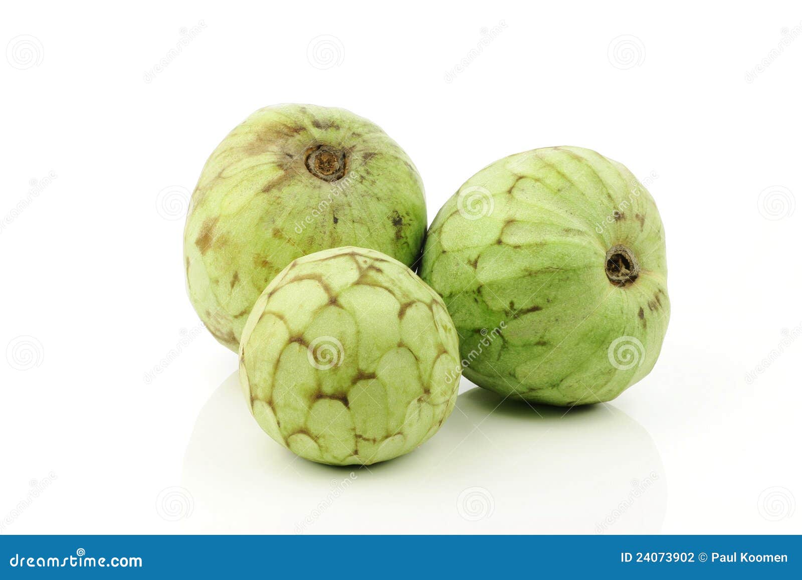 Cherimoya (annona Cherimola) Stock Photo - Image of annonacea, fresh ...