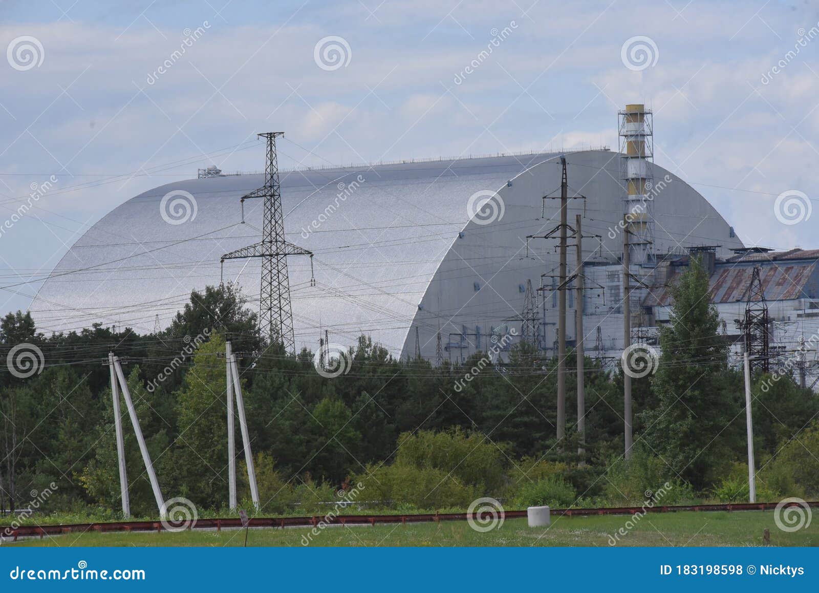 Chernobyl New Safe Confinement. Stock Photo - Image of safe, reactor ...