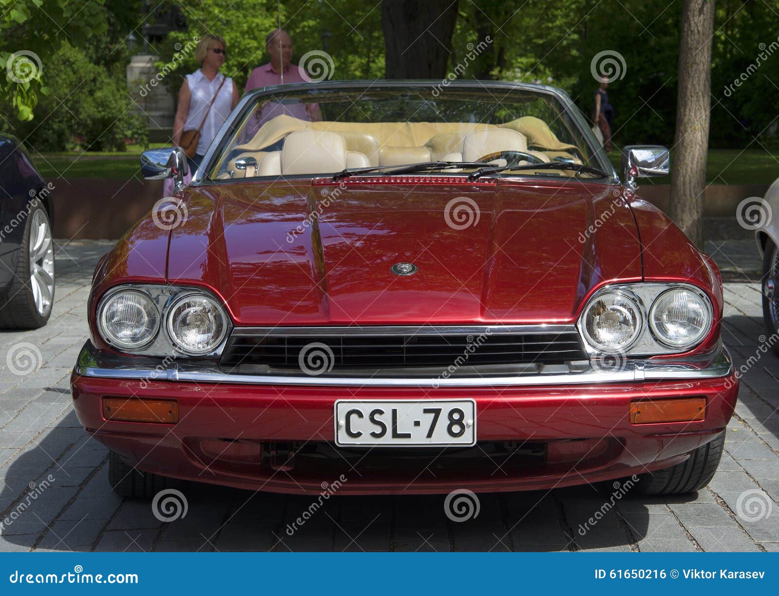 Cherry Jaguar XJ-S (XJS) Front View Photo éditorial - Image du cerise ...
