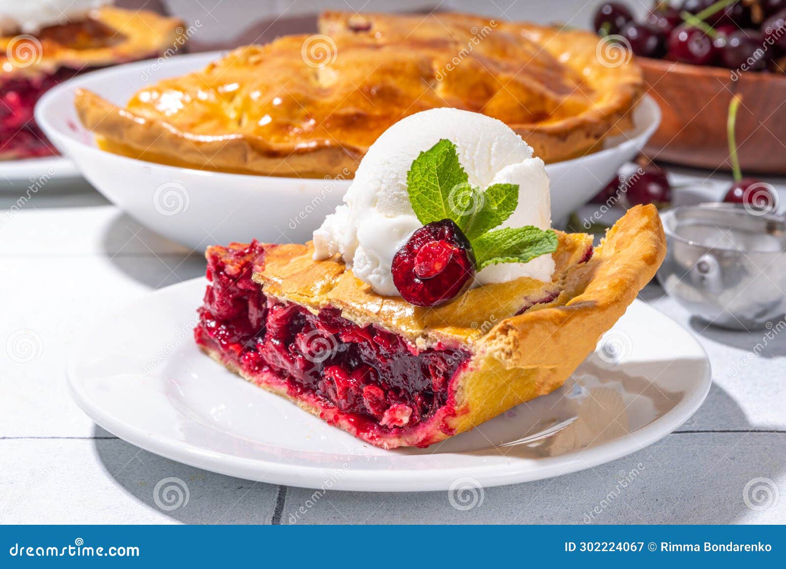 Cherry Pie with Vanilla Ice Cream Stock Image - Image of baking, fresh: 302224067
