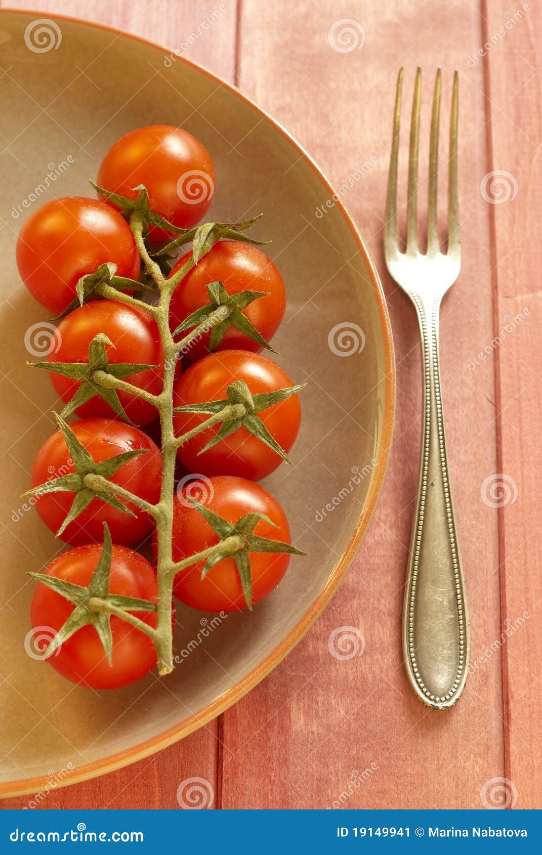 Cherry tomatoes on plate stock image. Image of appetizer - 19149941
