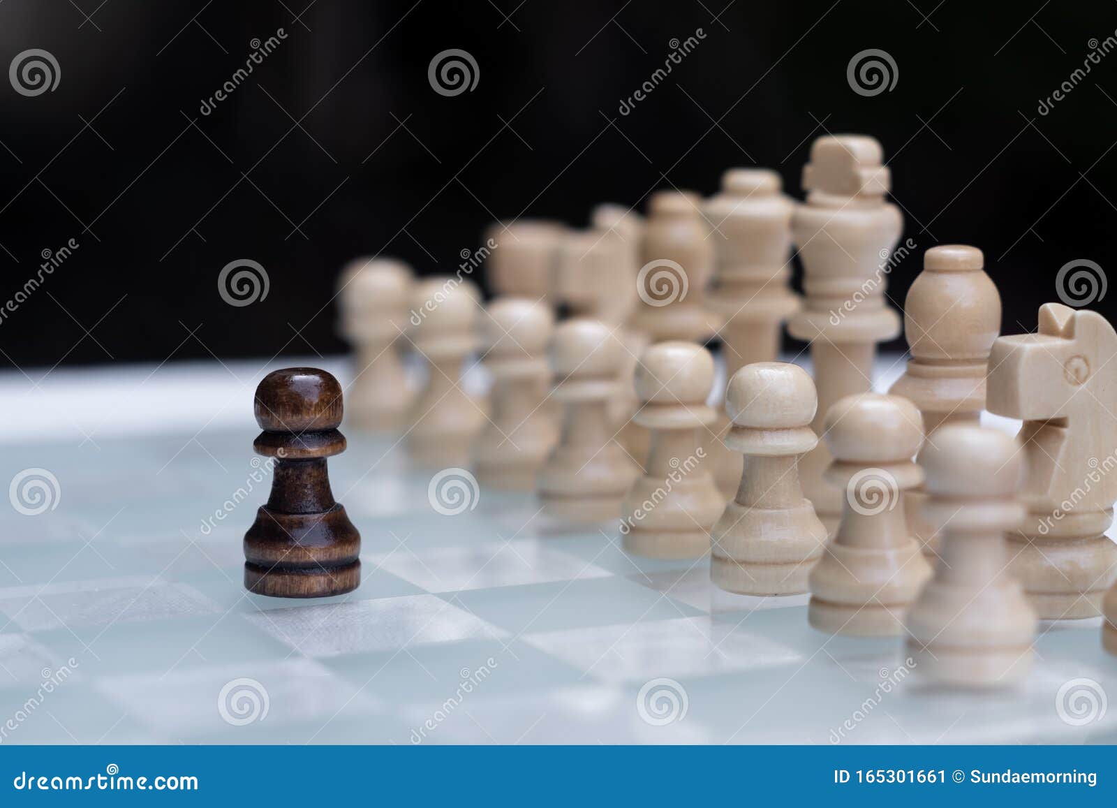 Chess Board Game, Business Competitive Concept, Encounter Difficult ...
