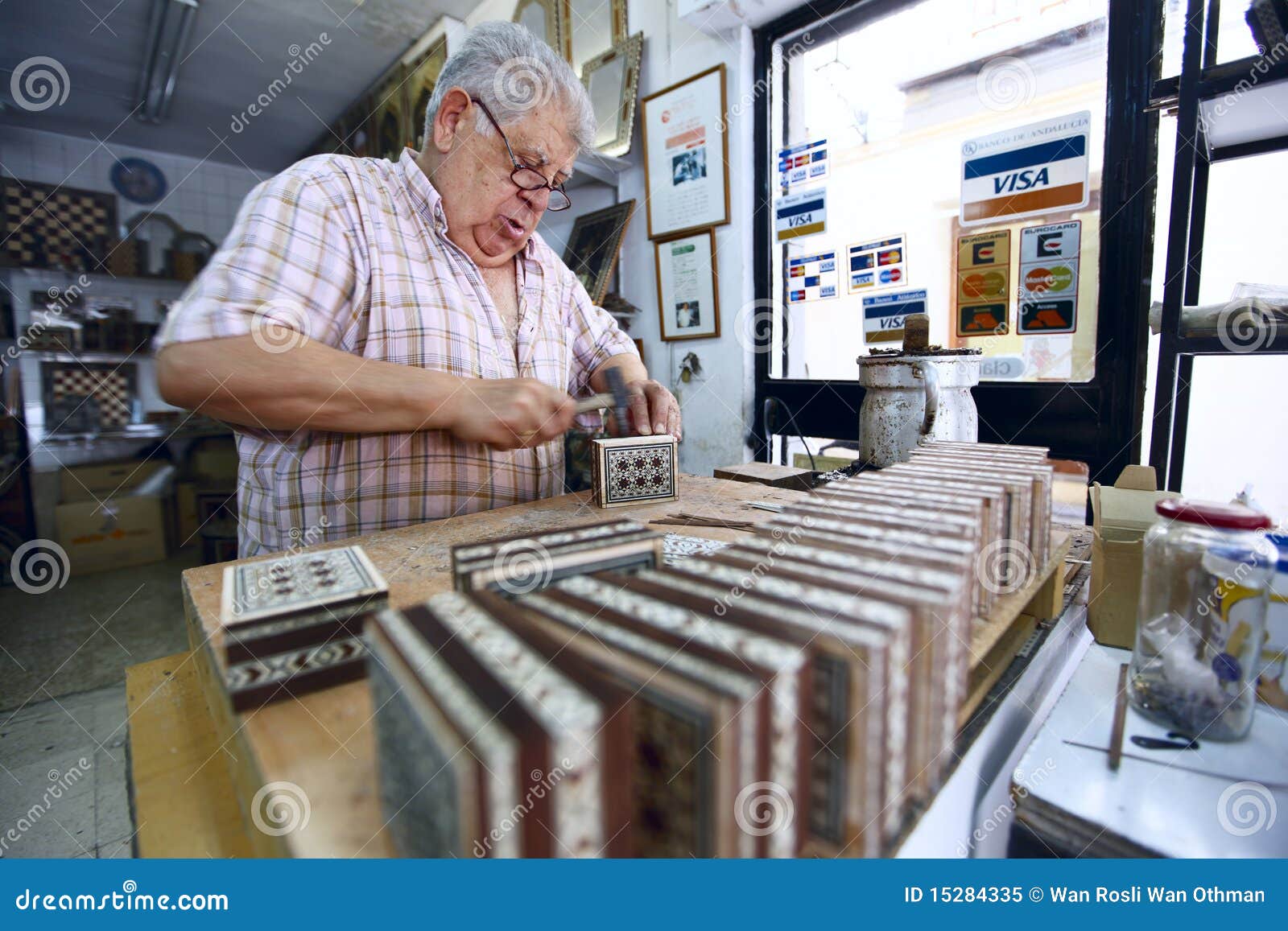 Chess Board Maker editorial image. Image of chess, pieces - 15284335