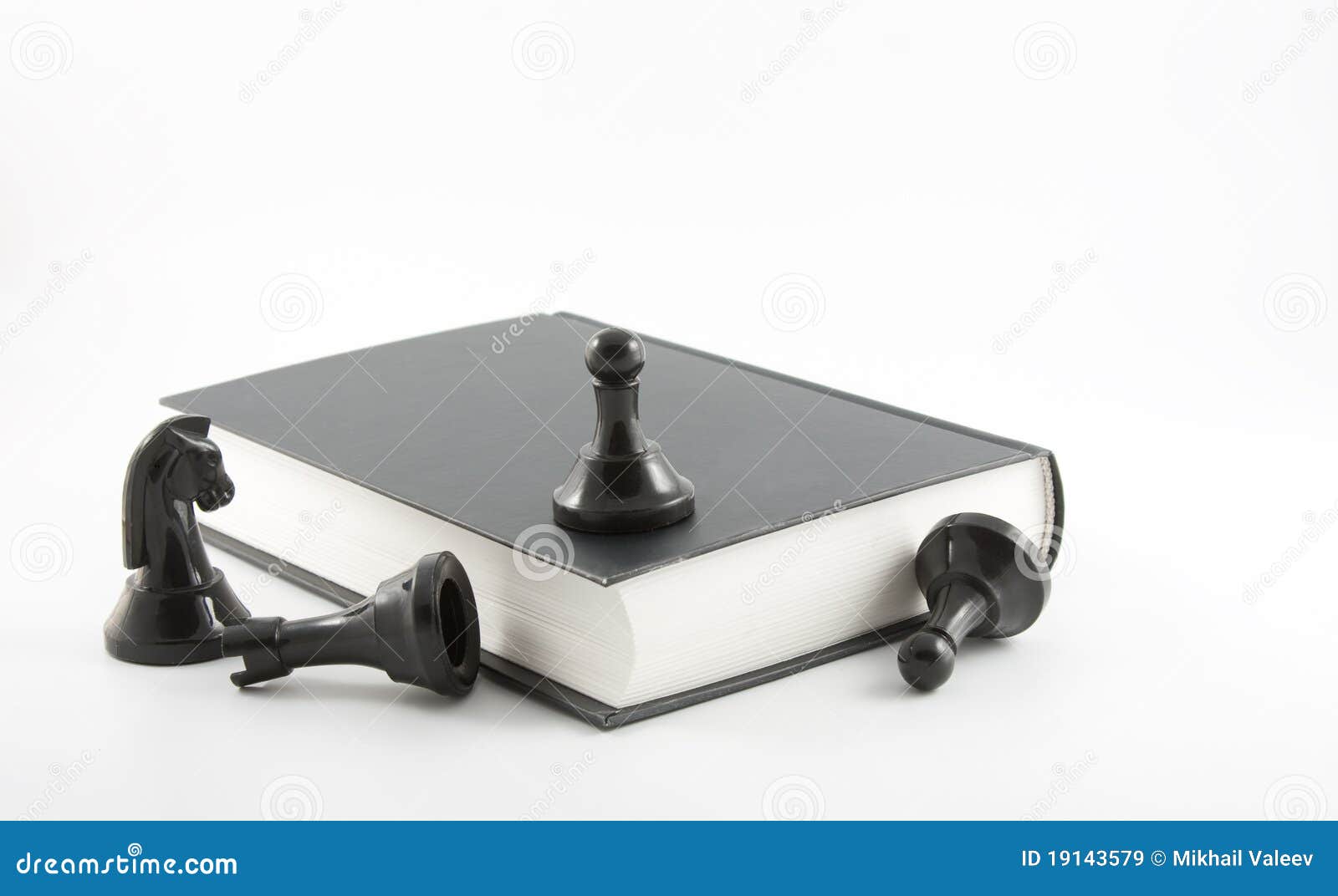 Chess and book stock image. Image of game, success, brain - 19143579