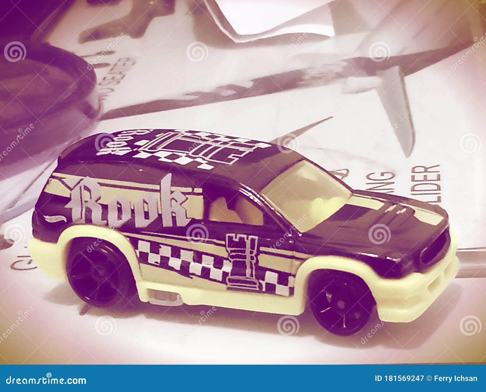 Chess Car Pattern Black Yellow Stock Image - Image of yellow, pattern ...