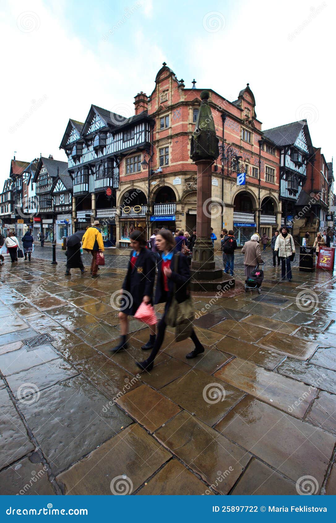 Chester City Center in Busy Midday Editorial Photography - Image of ...