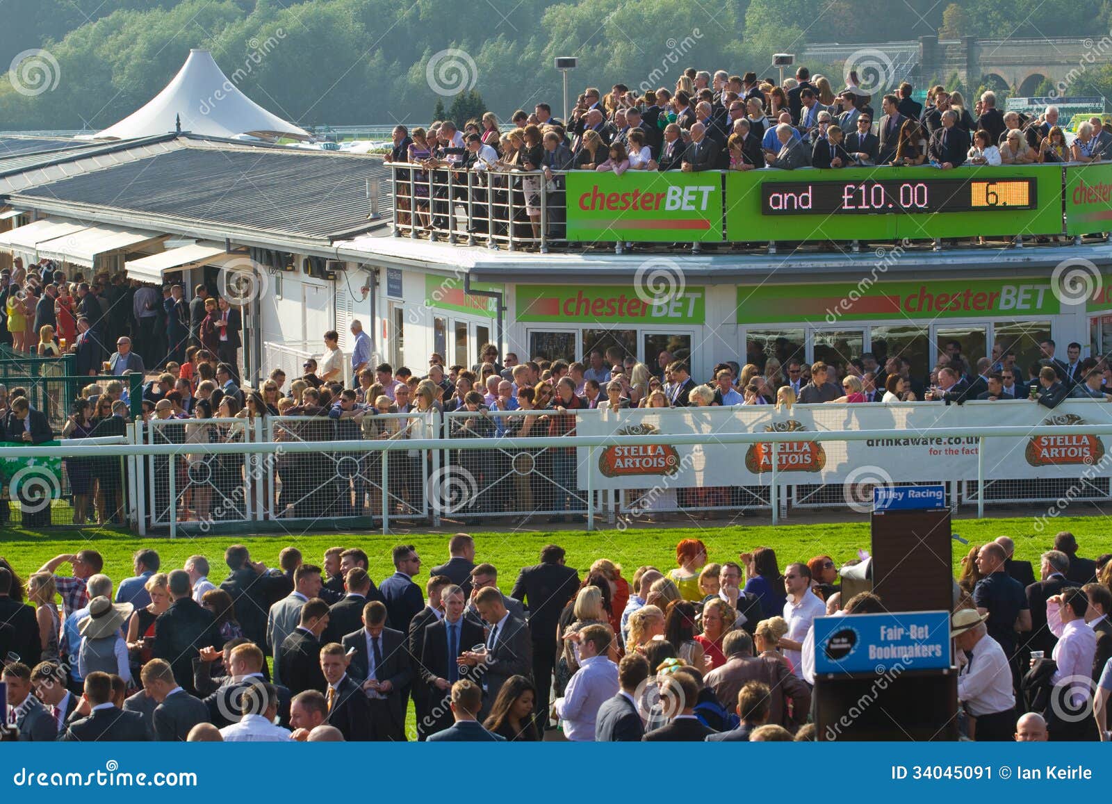 Chester races editorial photo. Image of turf, betting - 34045091