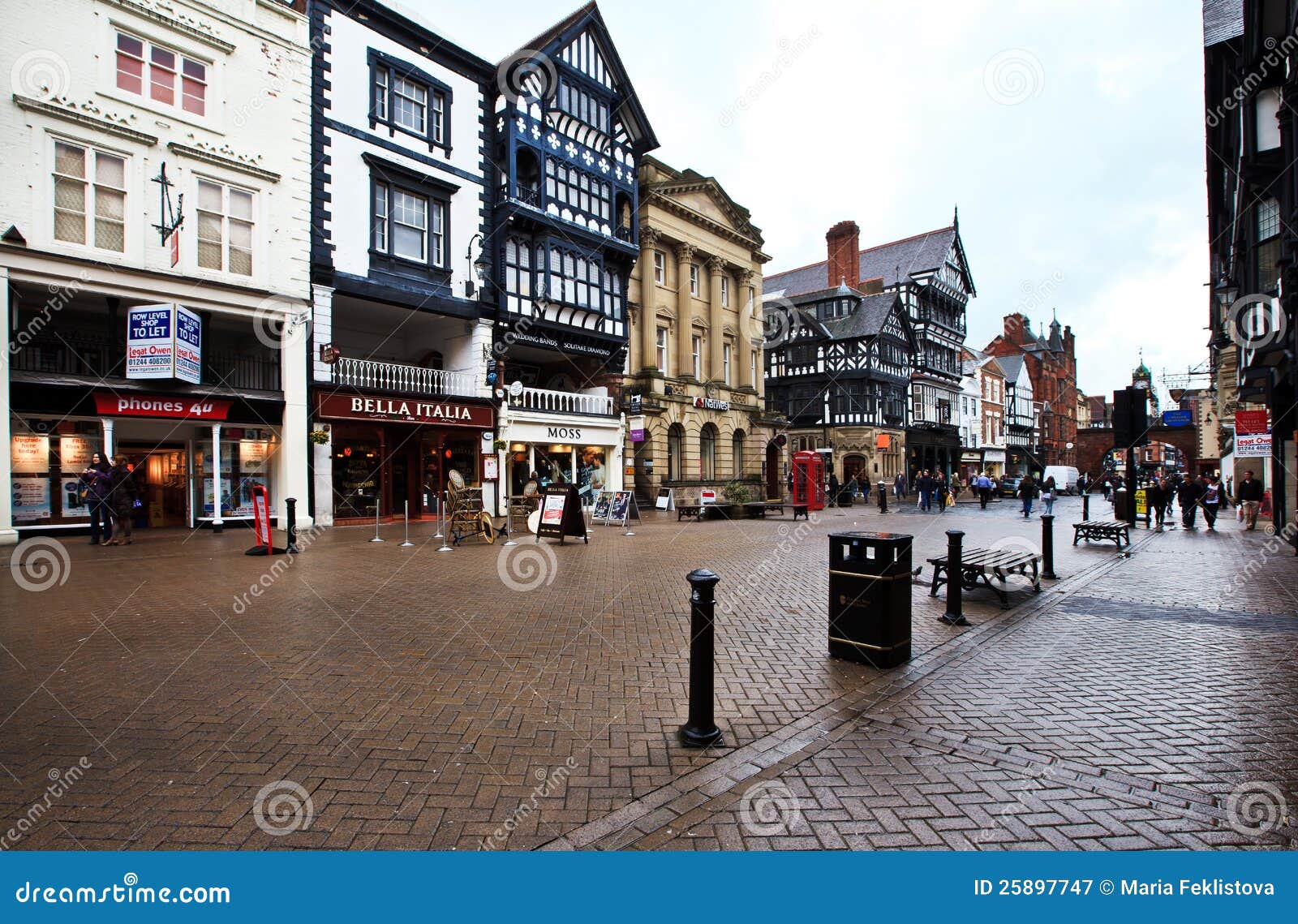Chester streets, UK editorial photography. Image of northwest - 25897747