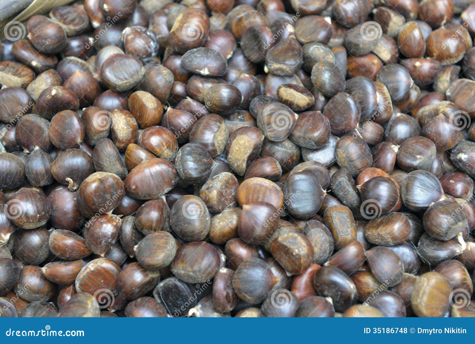 Chestnuts in a box stock photo. Image of roasted, dish - 35186748