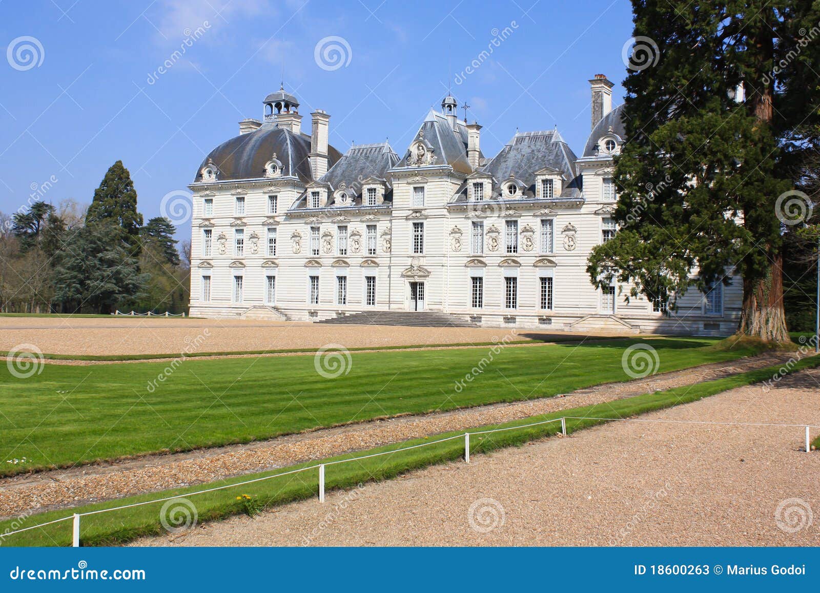 Cheverny Castle stock image. Image of chateau, white - 18600263