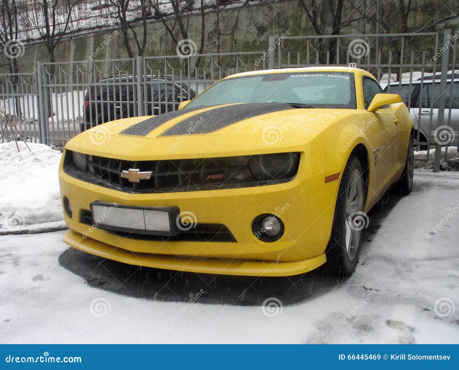Chevrolet Camaro amarillo imagen de archivo editorial. Imagen de todos ...