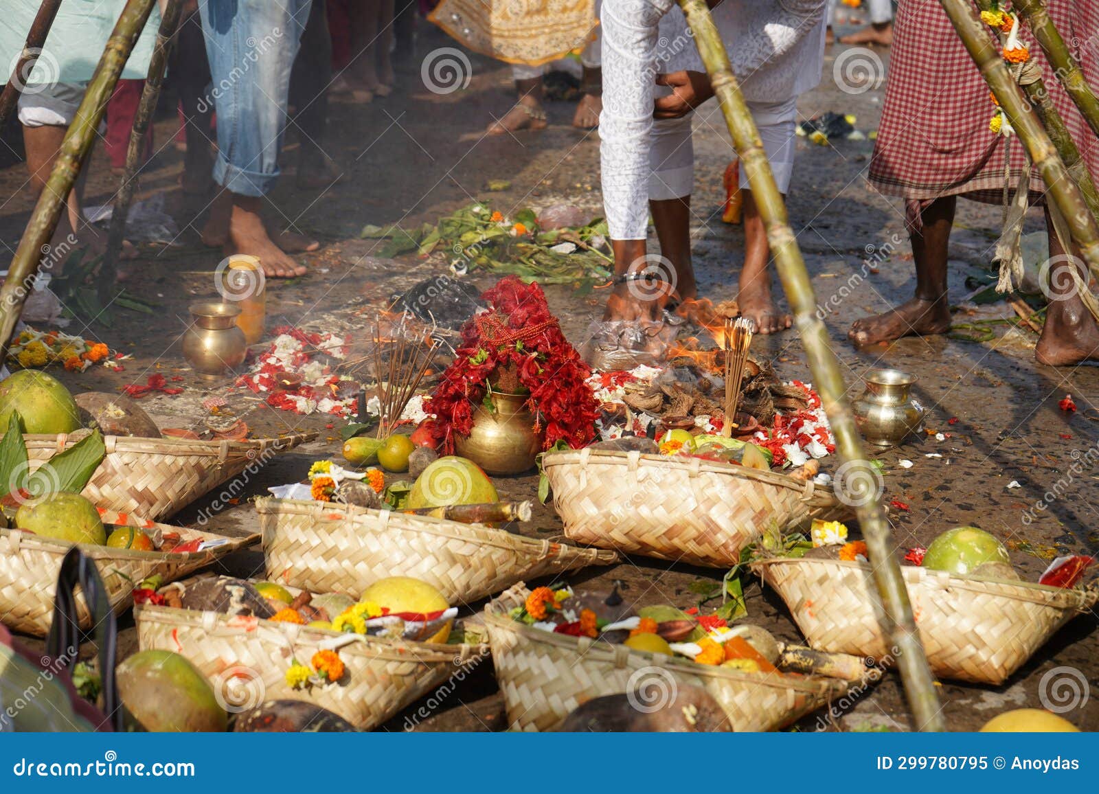 Chhath Puja at Kolkata Outram Ghat Stock Image - Image of evening ...