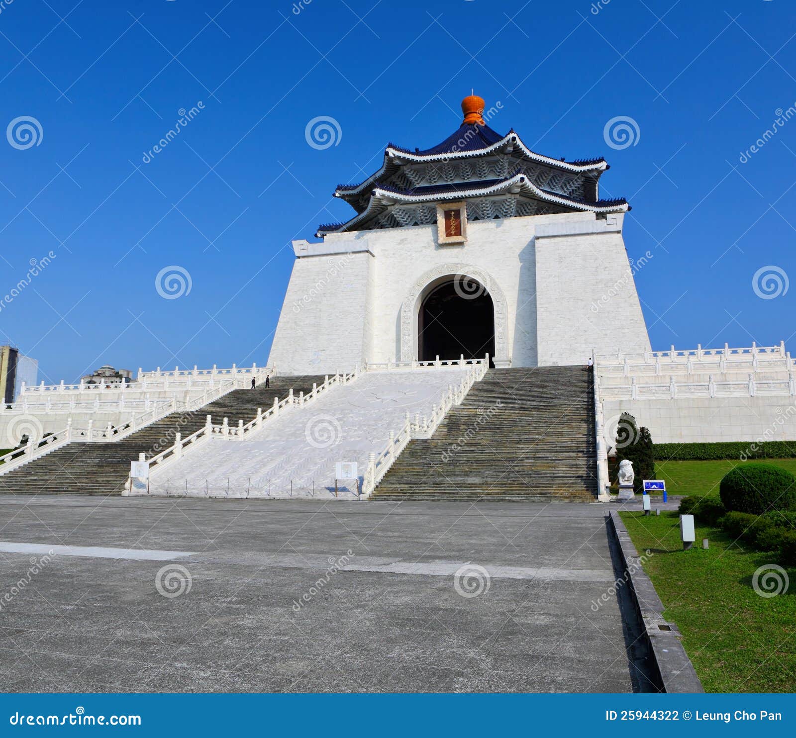 Chiang Kai Shek Memorial Hall Editorial Photography - Image of house ...