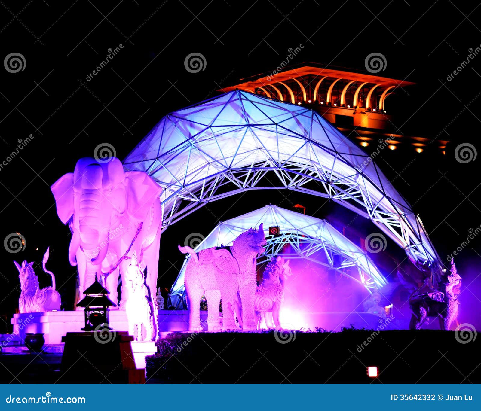 Chiang Mai Night Safari stock photo. Image of safari - 35642332