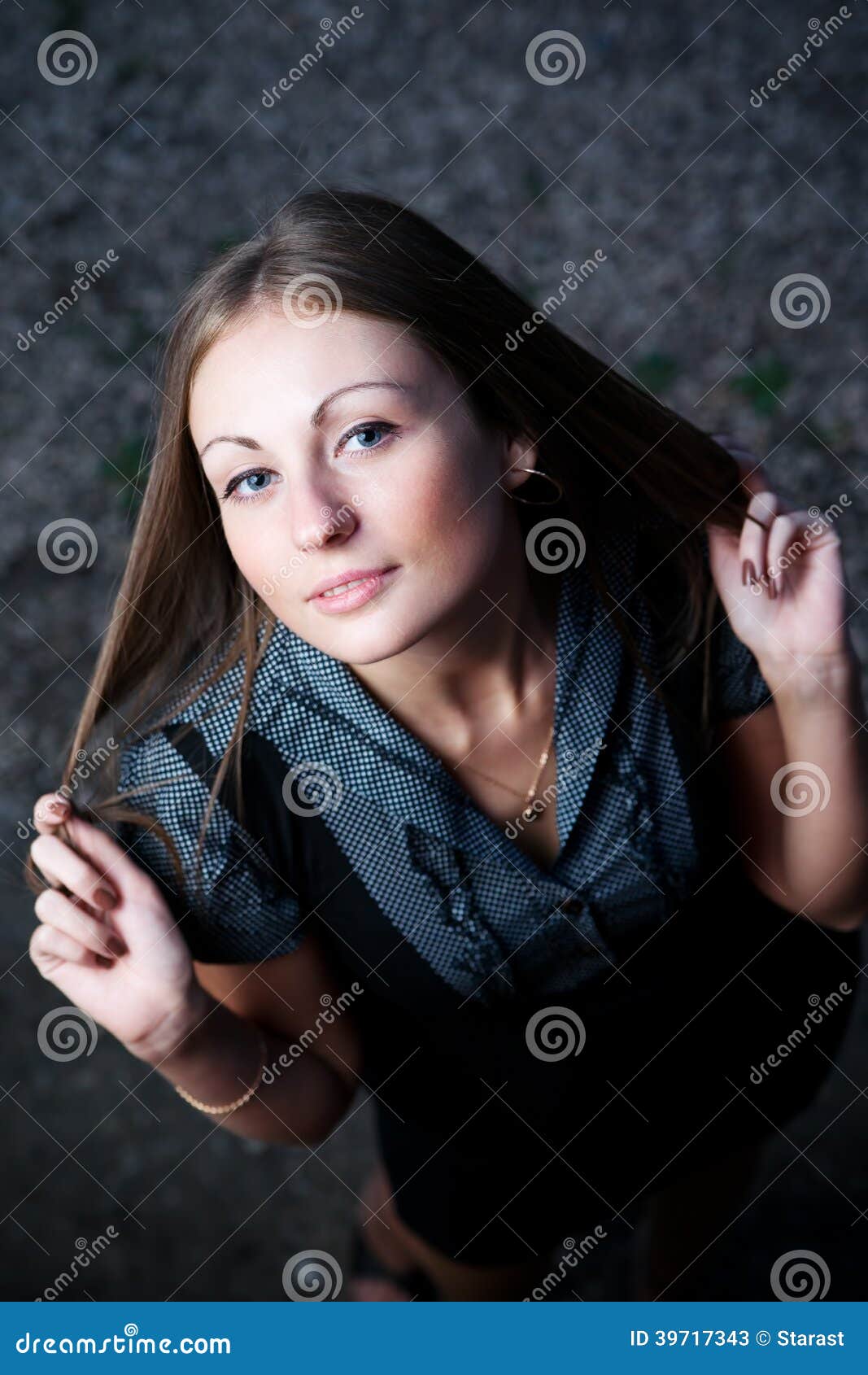 Chica Joven Imagen De Archivo Imagen De Exterior Hermoso 39717343