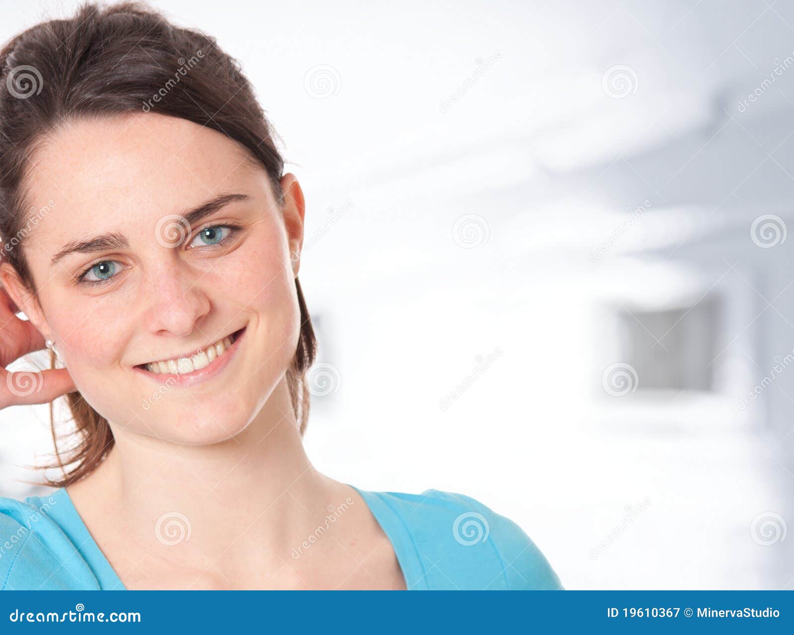 Chica Joven Feliz Imagen De Archivo Imagen De Retrato 19610367