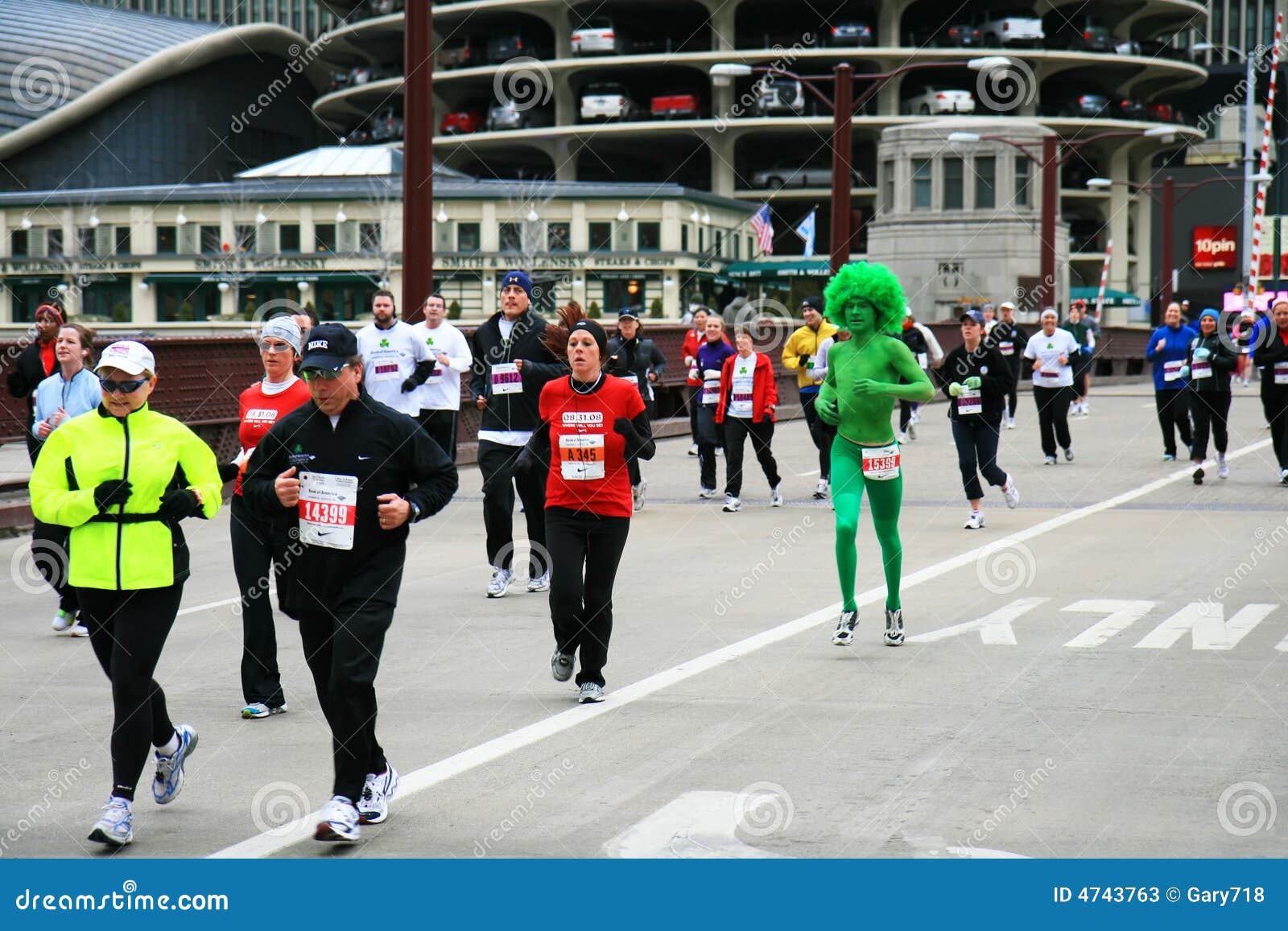 Chicago 8K Shamrock Shuffle Editorial Stock Photo - Image of health ...