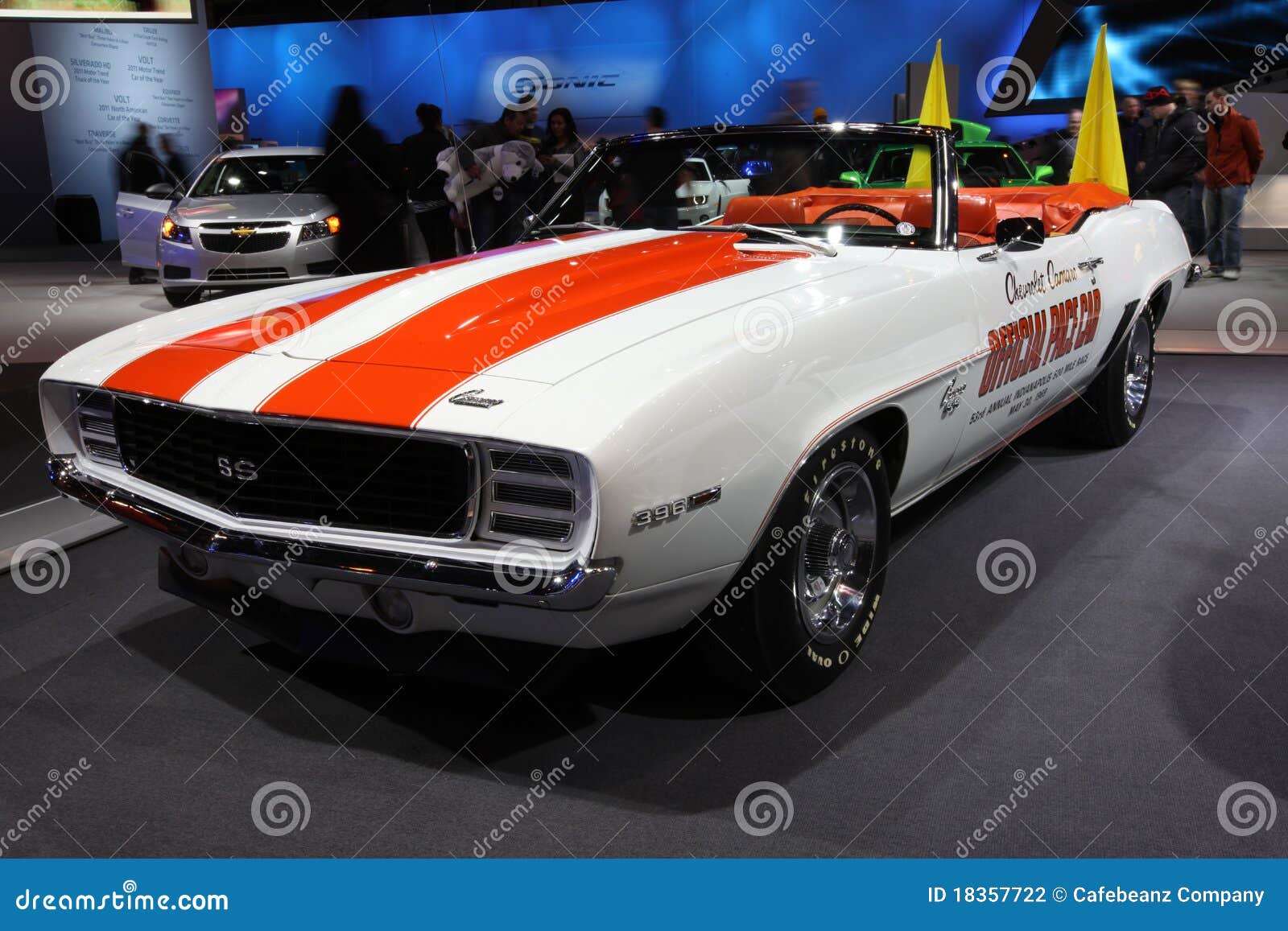 Chicago Auto Show pace car editorial photography. Image of show - 18357722
