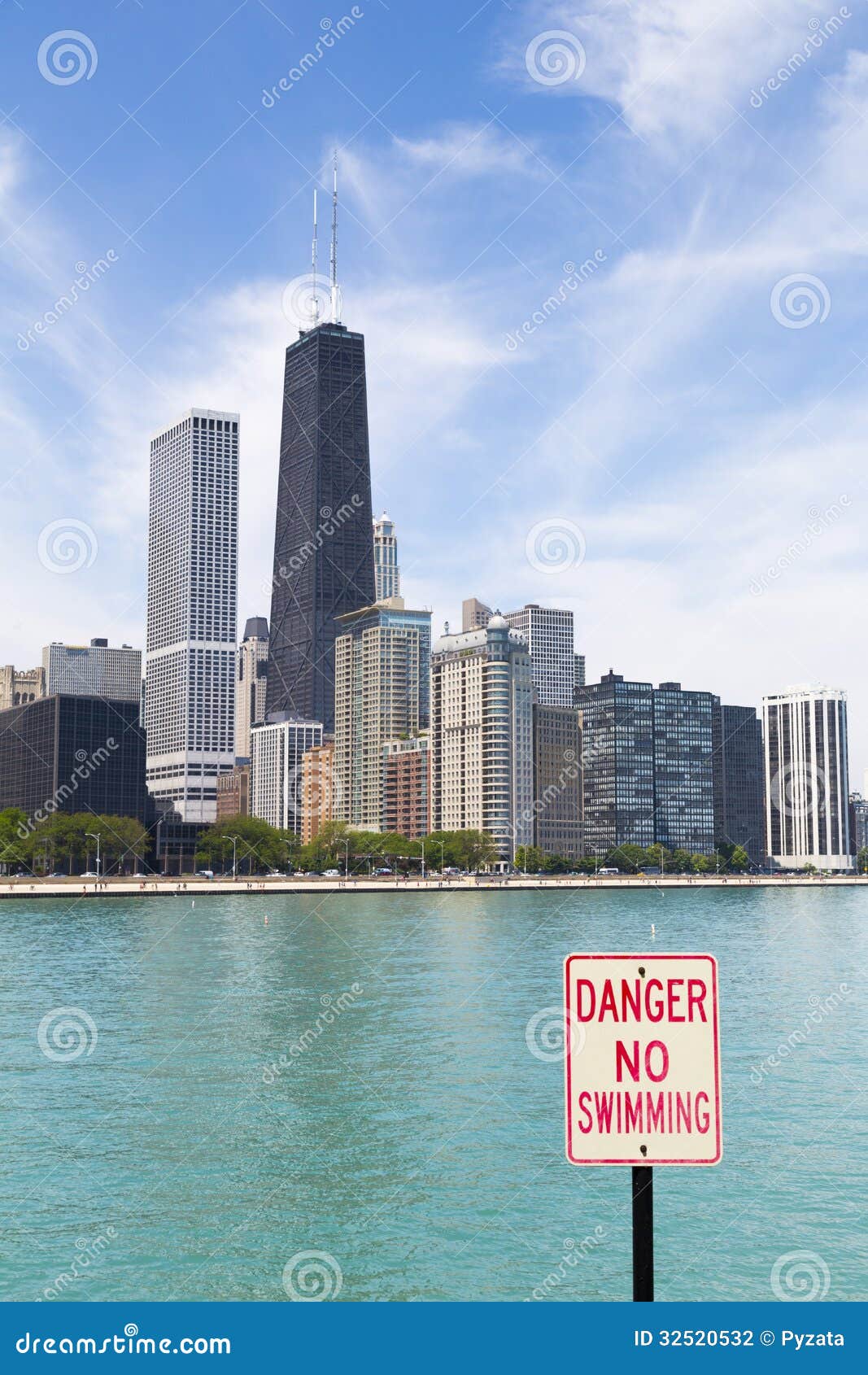 Chicago beach stock photo. Image of sears, lake, kids - 32520532