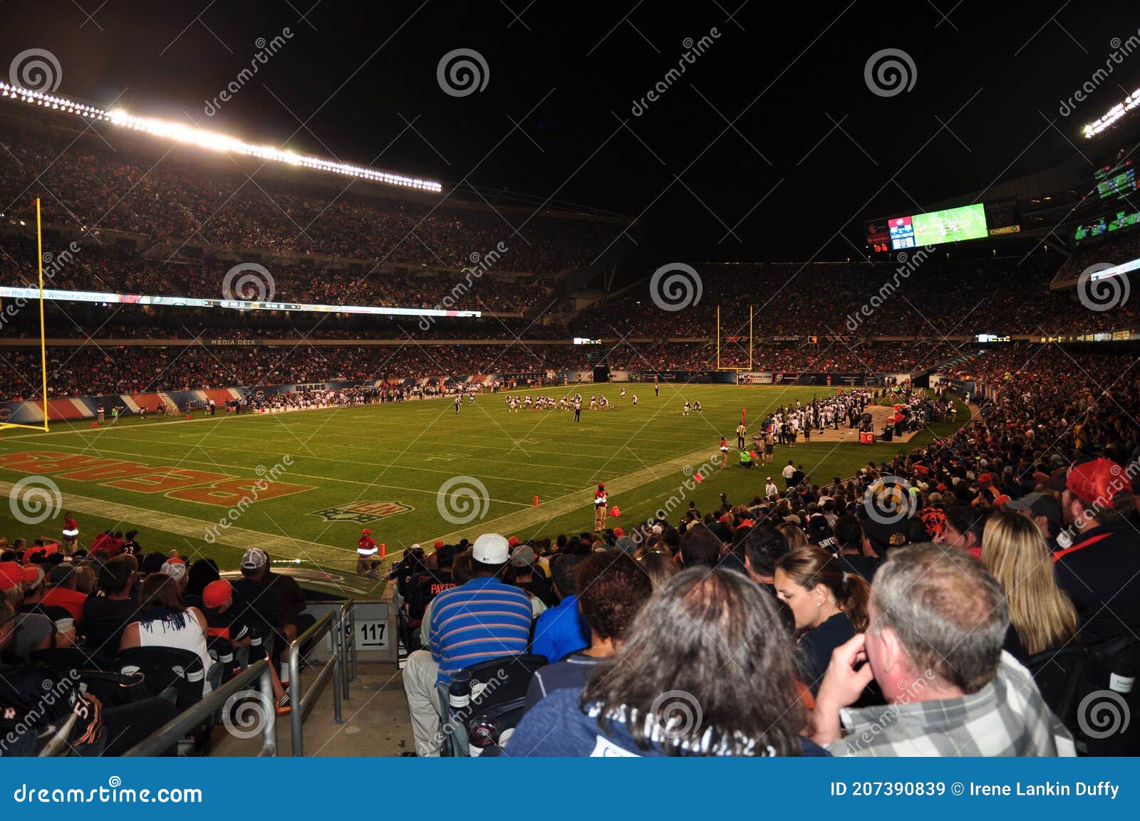 Chicago Bears Game editorial stock image. Image of bears - 207390839