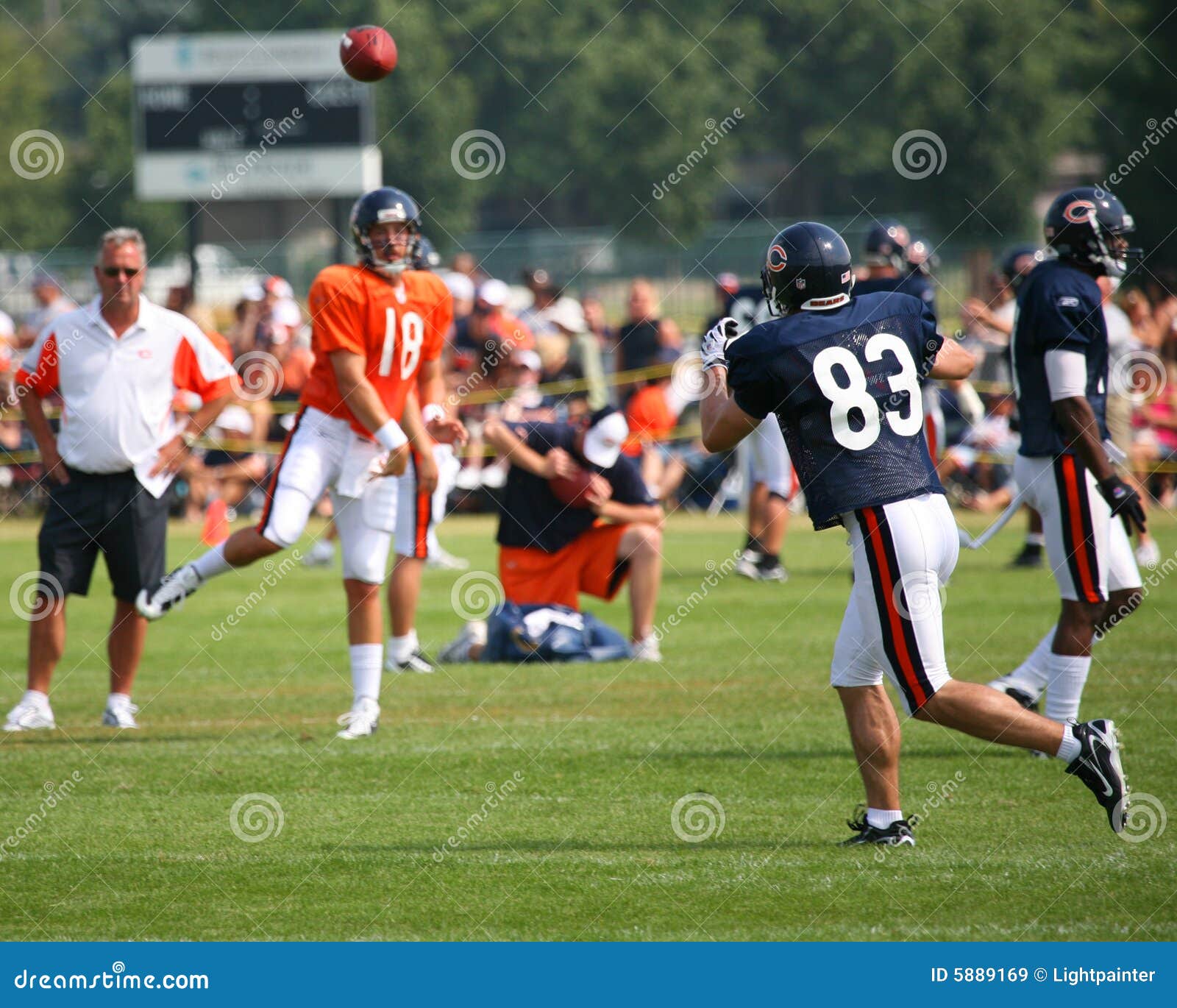 Chicago Bears Training Camp Editorial Stock Image - Image of field ...
