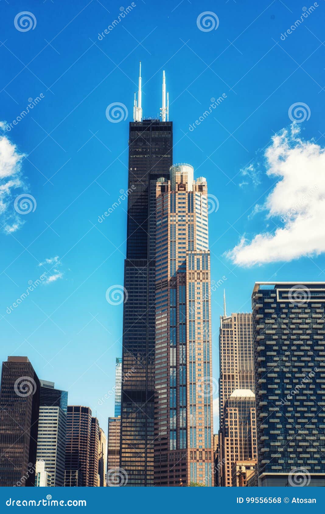 Chicago City Skyline with Willis Tower Editorial Stock Photo - Image of ...