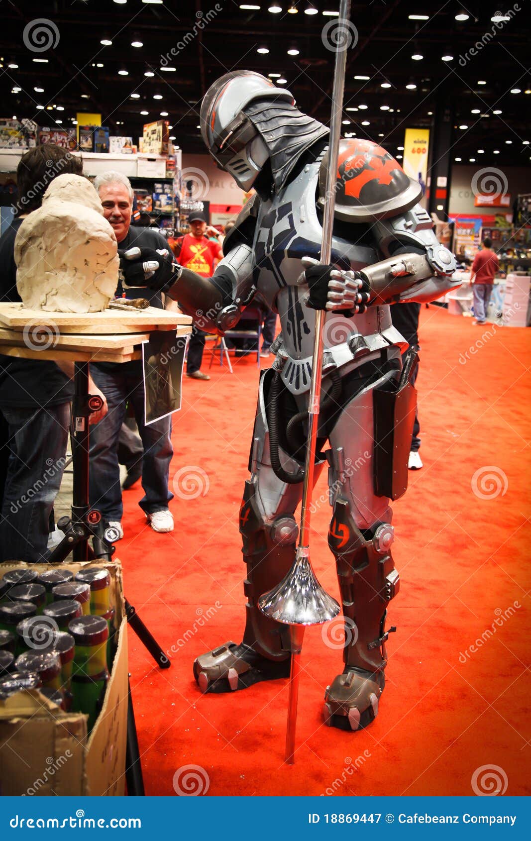 Chicago Comic-book Show C2E2 Editorial Photography - Image of costume ...