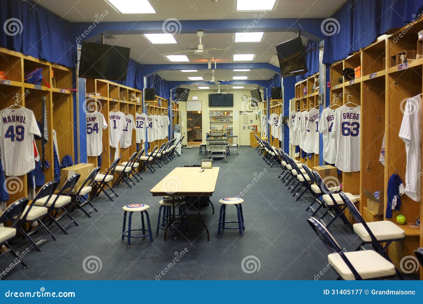 Chicago cubs players room editorial photography. Image of jersey - 31405177