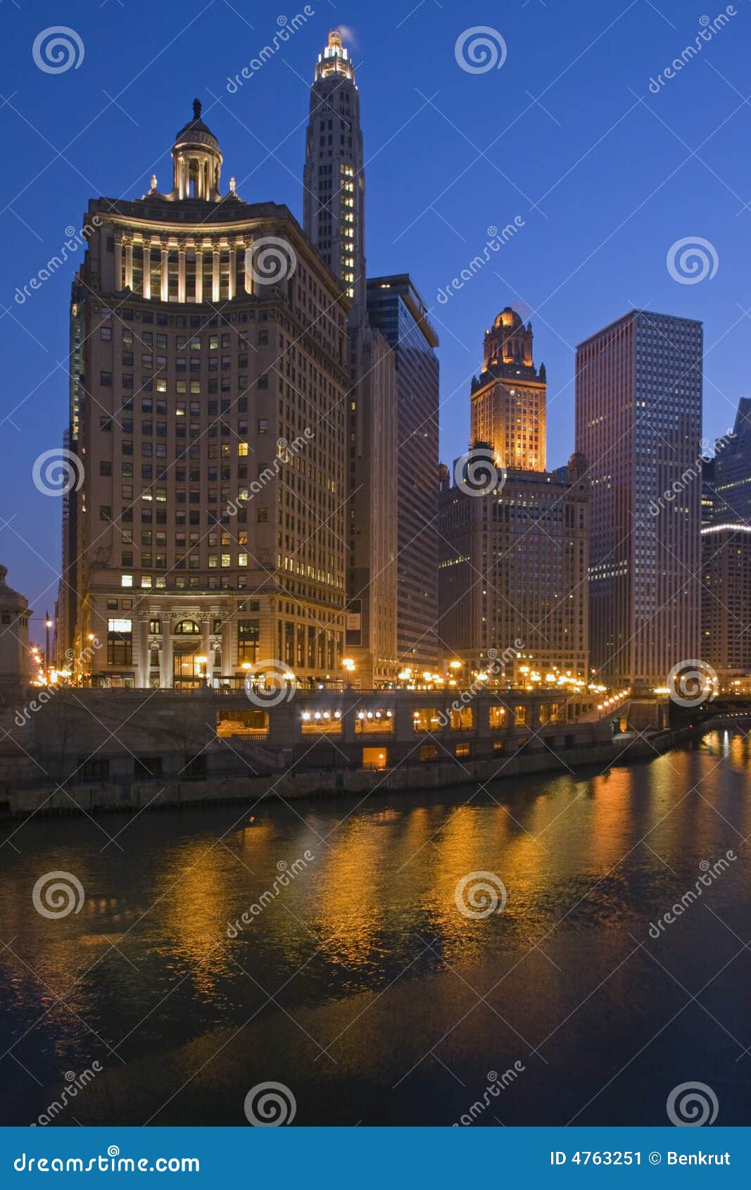 Chicago del centro immagine stock. Immagine di chicago - 4763251