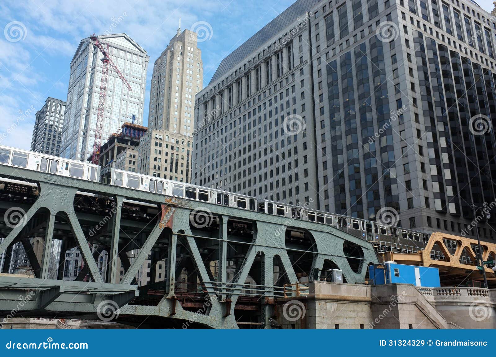 Chicago downtown train stock image. Image of wagon, speed - 31324329