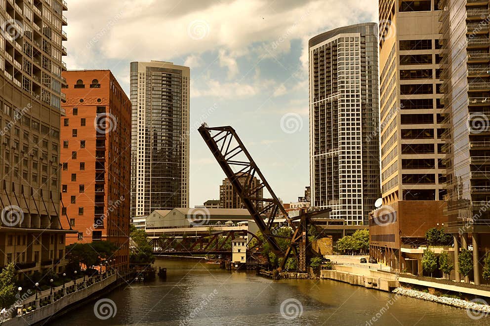 Chicago Downtown View with Drawbridge and Chicago River Editorial Image ...