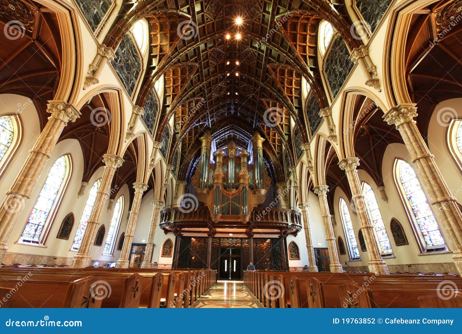 Chicago - Holy Name Cathedral Editorial Photography - Image of huge ...