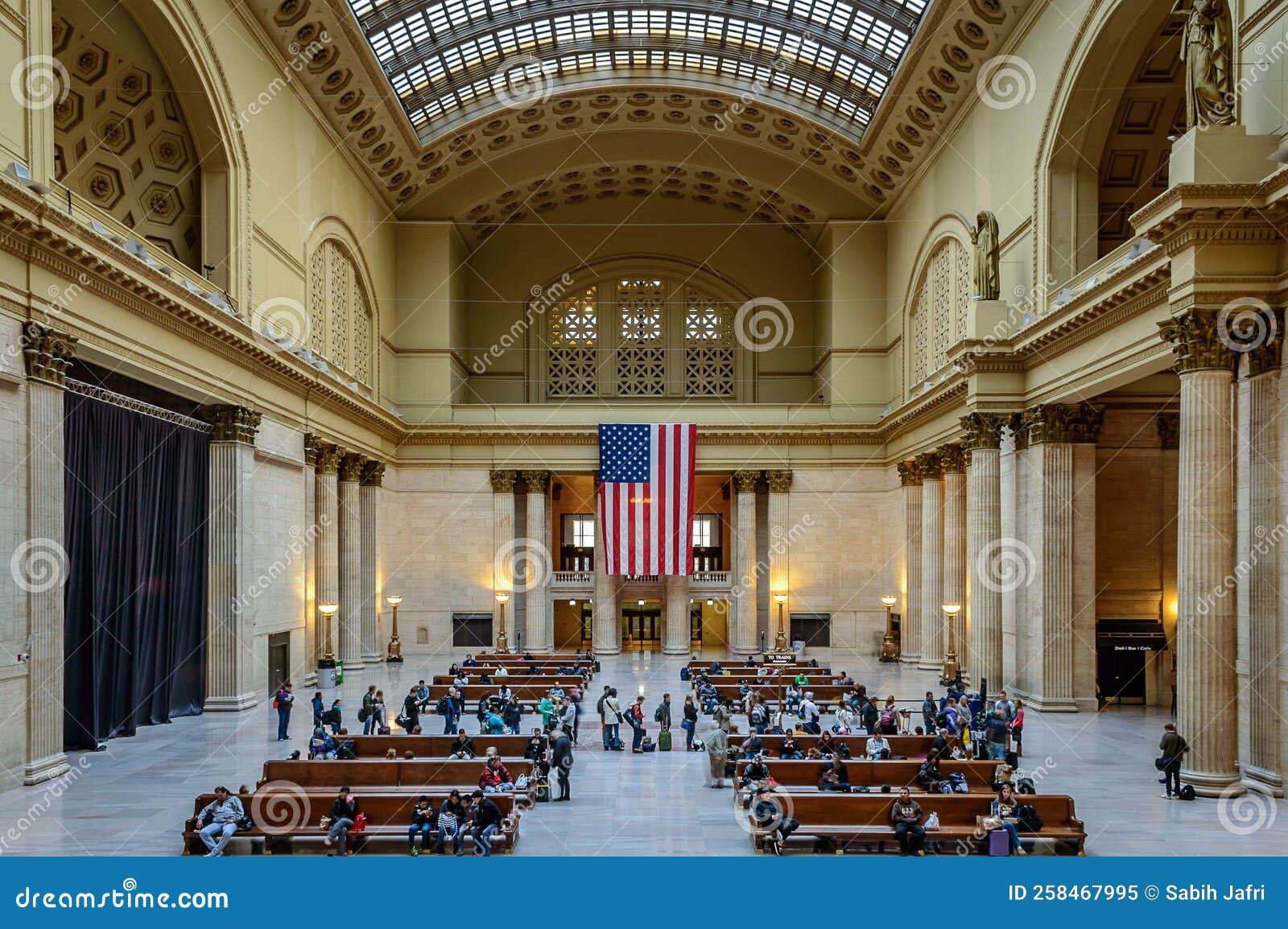 Chicago, IL - May 10 2022: People Lining in a Queue for Train Boarding at Chicago Union Station ...